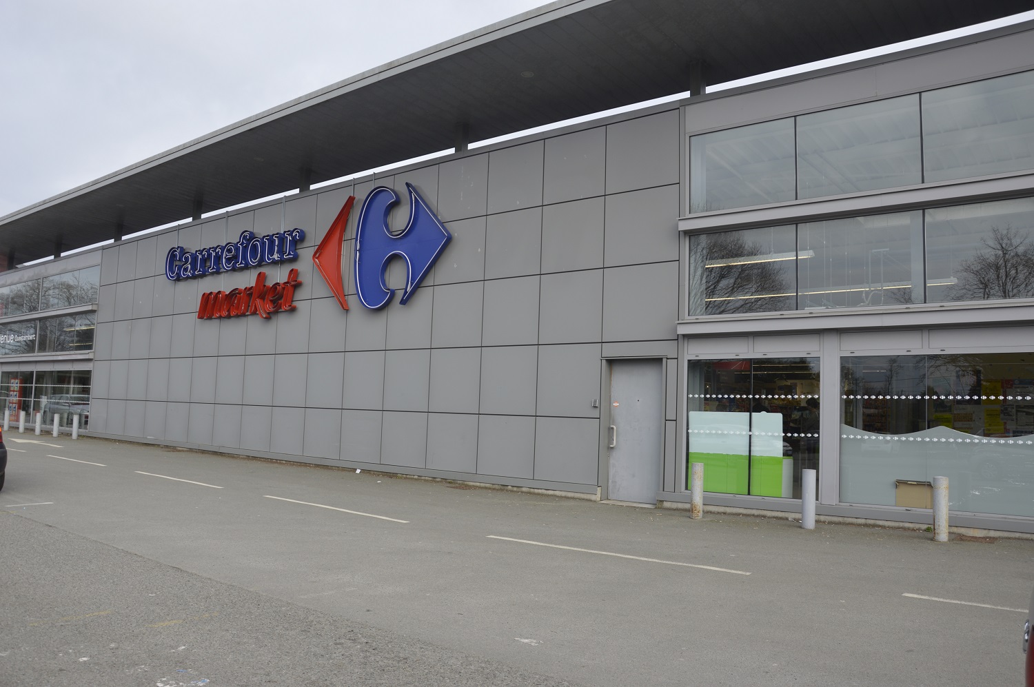 Questembert. Voici les nouveaux patrons du Carrefour Market - Les Infos ...