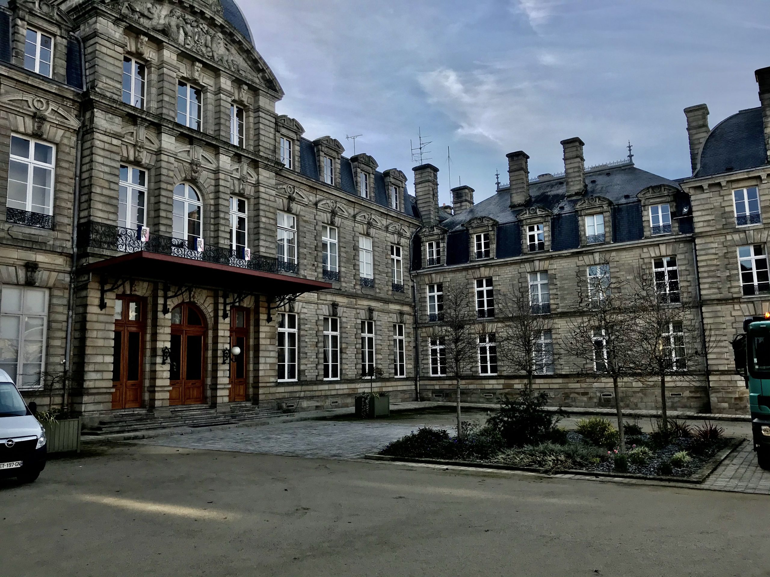 Morbihan. Michael Galy, nouveau préfet du Morbihan - Les Infos du Pays ...
