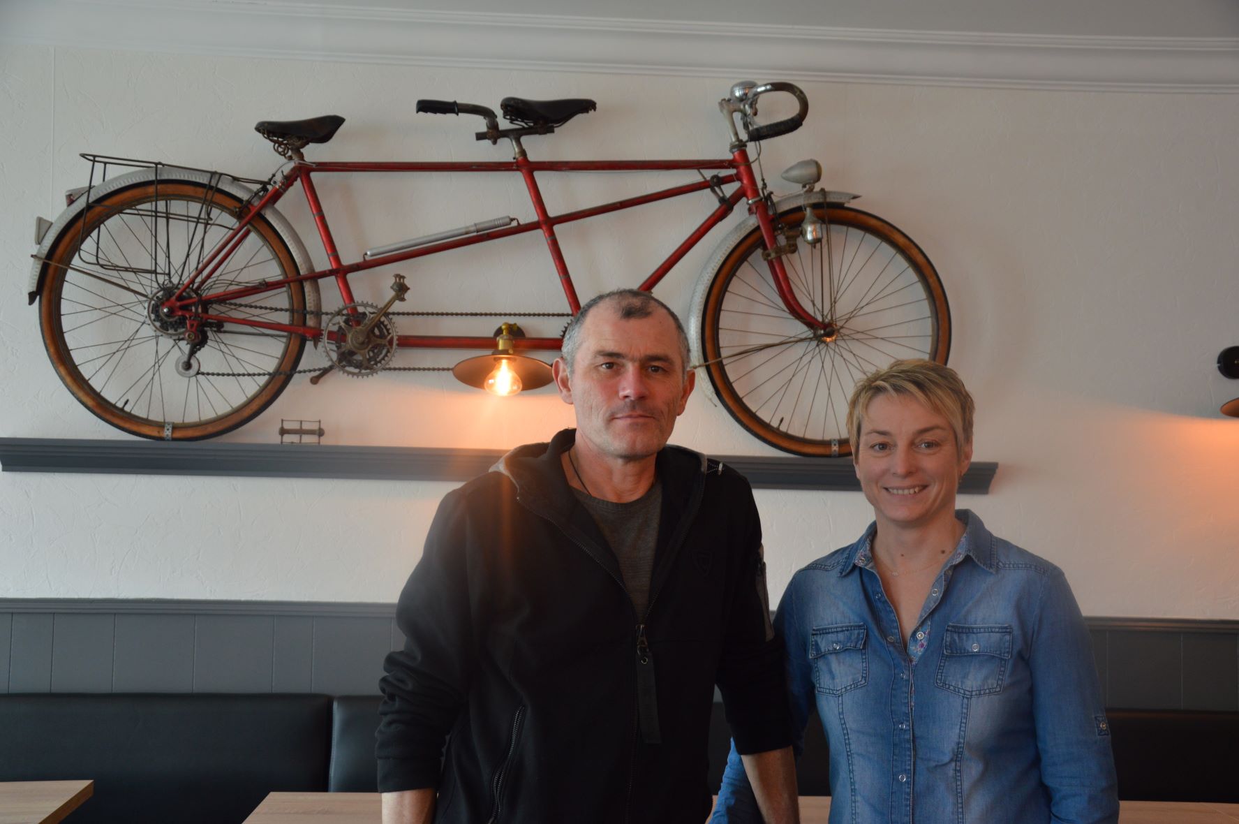 Questembert. « Le Tandem », nouveau bar tabac a ouvert ses portes - Les ...