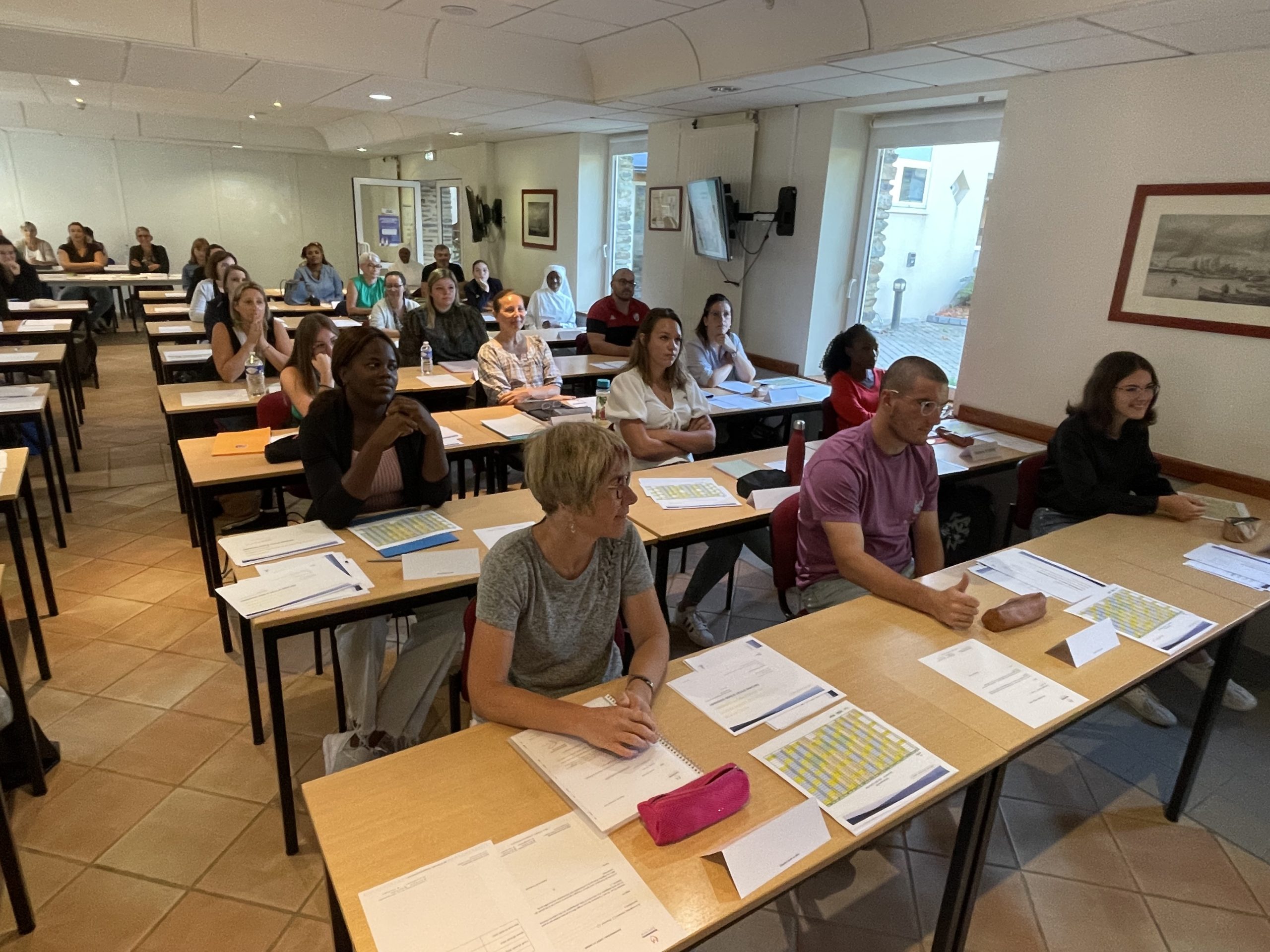 Malestroit. Rentrée à l'IFAS: comment le profil des étudiant(e)s aides-soignant(e)s évolue - Les ...