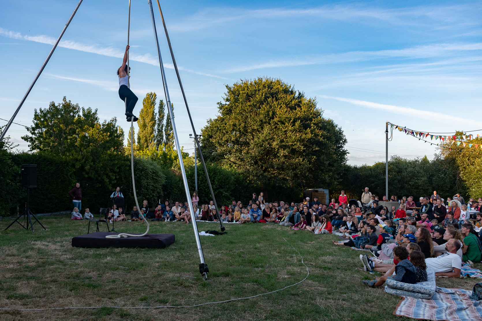 Questembert. Beau succès pour le 1er Picnic & Croc’notes à Lesnoyal ...