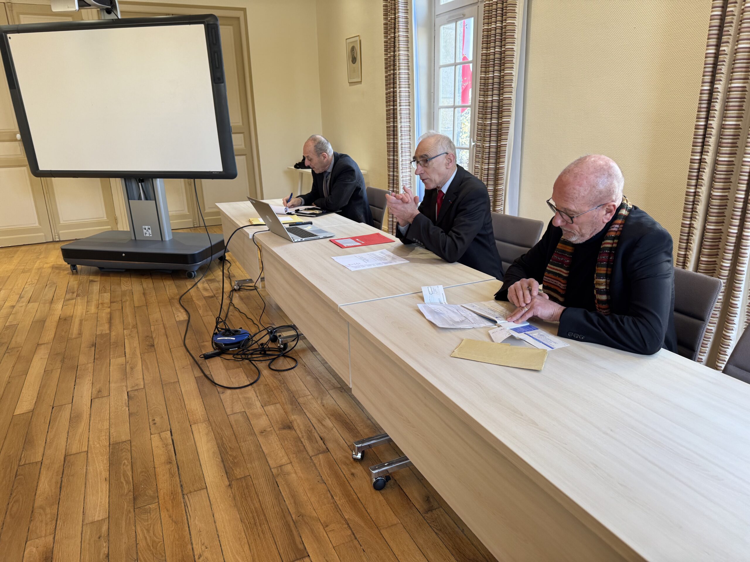 Josselin. Le comité de la Légion d'Honneur Ploërmel-Coëtquidan ...