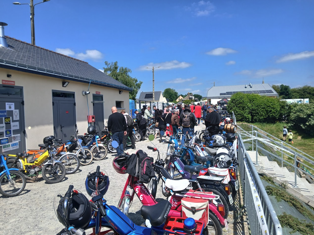 Le Cours. Plus de 150 participants à la 2è édition de la rando mob ...